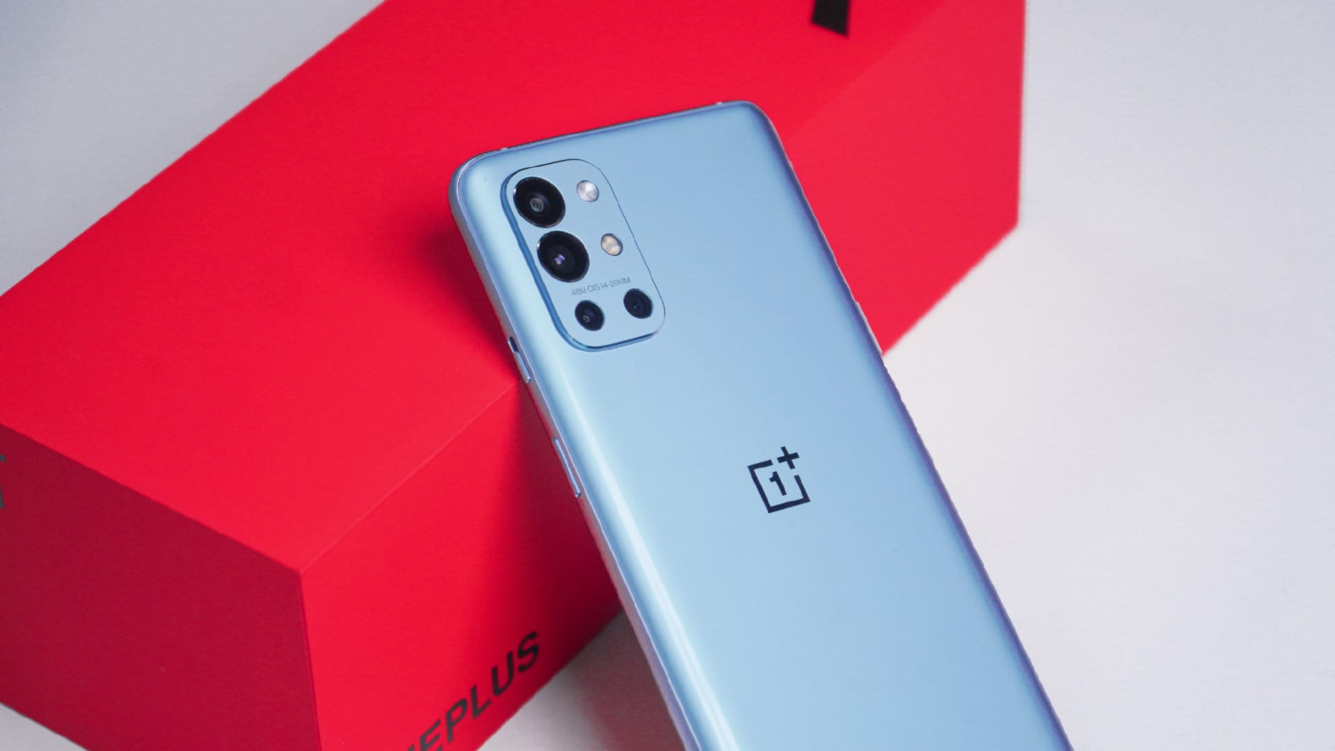 OnePlus 9R and OnePlus 8T gets new OxygenOS 13.1 update - XiaomiTime