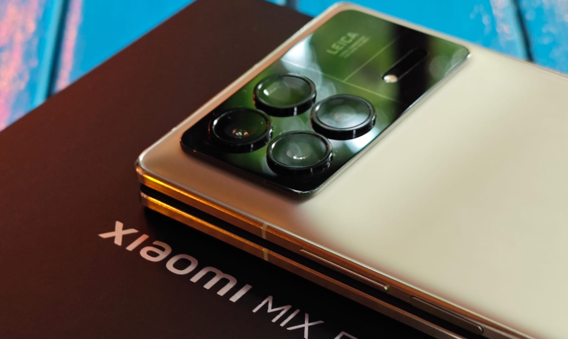 Xiaomi MIX FLIP real images revealed by Lei Jun - XiaomiTime